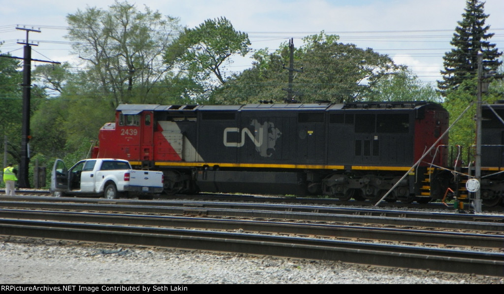 CN 2439